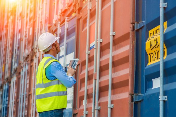 How To Avoid Customs Charges From USA To UK | UPakWeShip